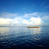 China HDPE Wind Wave Resistant Circular Floating Fish Cage 80m-300m Circumference 25 Year Lifespan for sale
