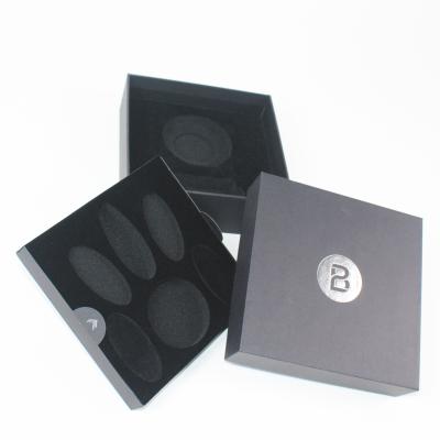 China Aanpasbaar 1.5mm Rigid Cardboard aangepaste dozen magnetisch met gepersonaliseerd logo en CMYK Printing for sale