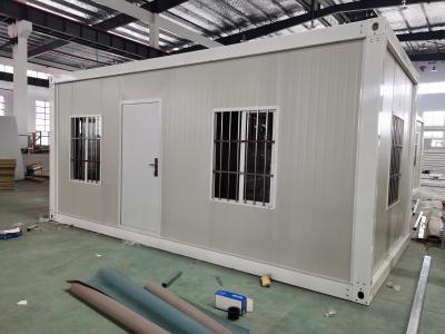 Cina Prefabricated Detachable Flat Pack Container House 20ft Three-Room in vendita