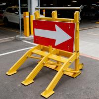 China Friction Increases Car Security Bollard Electrostatic Spraying for sale