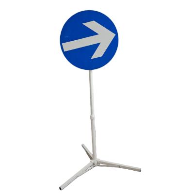 China 8-Directional Adjustable Reflective Traffic Sign with Engineering-Grade Film and Lightweight Aluminum Construction for sale