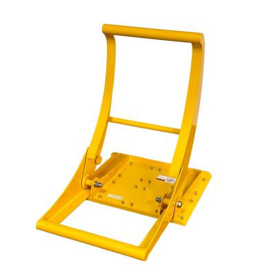 China Foldable Powder Coated Portable Vehicle Barricade with Part Replaceable Design for Low-Speed Traffic Control for sale