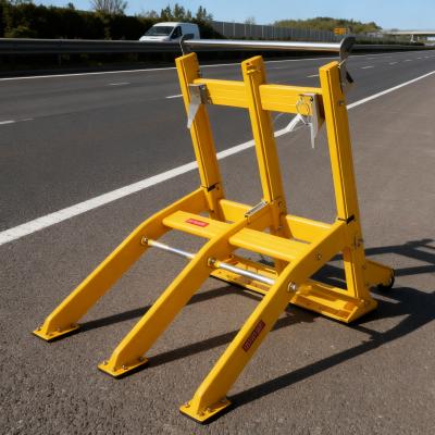 China 25KG Lightweight Portable Vehicle Barrier with Foldable Design and Electrostatic Spray Coating for sale