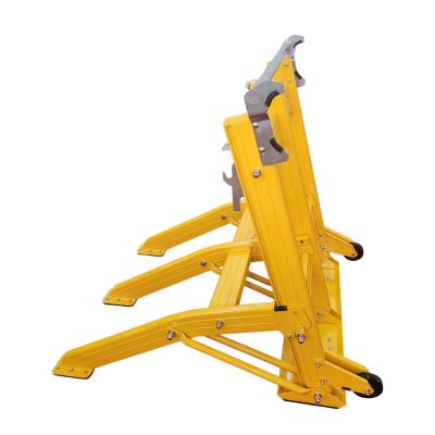 China 25kg Lightweight Portable Vehicle Barricades with Foldable Design and High-Visibility Yellow for Road Construction Safety for sale