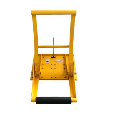 China 13.4kg Lightweight Mobile Vehicle Security Barrier with Foldable Design and Electrostatic Powder Coating for sale