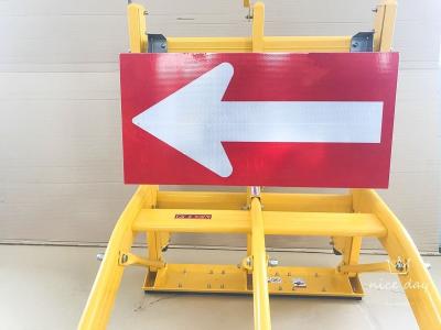 China Foldable Aluminum 3M Reflective Traffic Signs for sale