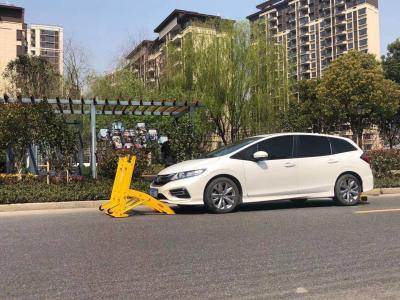 China Rubber Opvouwbaar Antiram barrier mandatory vehicle stop Te koop