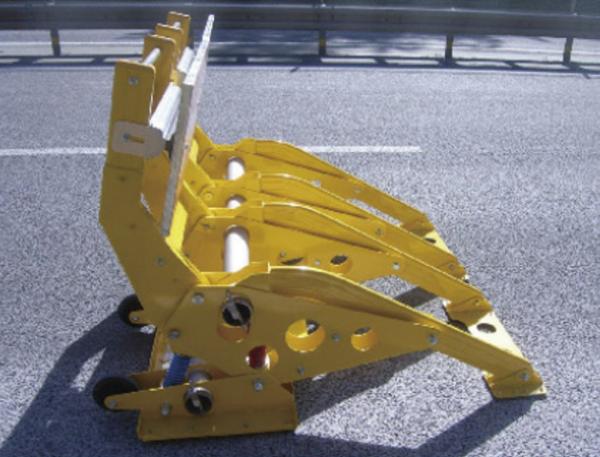 Yellow LED Arrow Bottom Rubber Anti Ram Barrier Removable