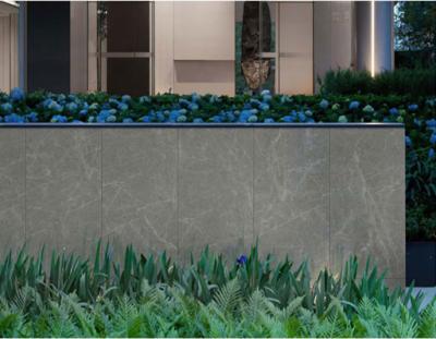 中国 耐磨マット 半磨いたガラスの灰色のカーテン壁タイル 600x1200mm ショッピングモールとプロジェクトのために 販売のため