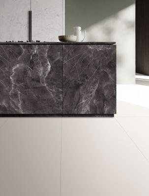 Китай Моранди Белая мягкая глазурованная 60x120 см фарфоровая плитка для пола творческого зала рекламного агентства продается