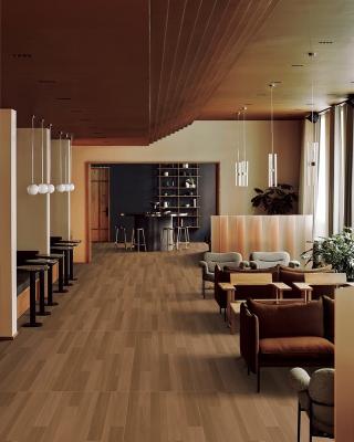 Chine Résistant à l'eau 600x1200mm Carreaux de porcelaine en bois et carreaux texturés pour plancher extérieur pour hôtel à vendre