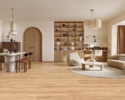 中国 水に耐える 300x1800mm 黄色い茶色の木製ポルセラン スタイリングルームと寝室用 販売のため