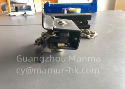 Cina Parti del telaio ISUZU del gancio della gomma per l'ELFO QKR 8-97182113-2 di NKR NPR NQR in vendita