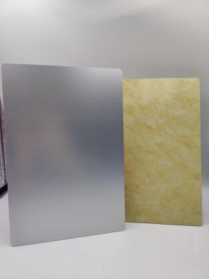 Китай Внутренние огнеупорные ACP листы 0,4 мм Алюминиевый слой DHPE покрытие древесное зерно продается