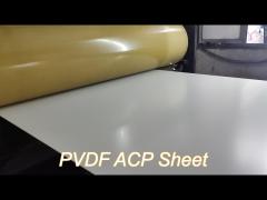 PVDF ACP-platen met houtkorrel afwerking 2.0 mm Dikte 0.18 mm Aluminiumlaag voor lounge interieurs