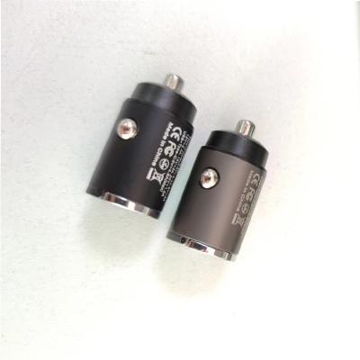 Cina Mini Pull Ring 45W Car Fast Charger Zinc Alloy PD45W/QC3.0 Flash Charge Multi Function in vendita