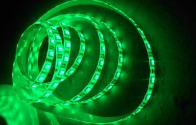 China IP65 24Volt SMD 5050 LED Strip Lighting White PCB 14.4W/meter led flexible strip for sale