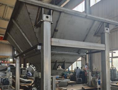 Polvere del sale da tavola del mare che fa la macchina della raffineria del sale della macchina