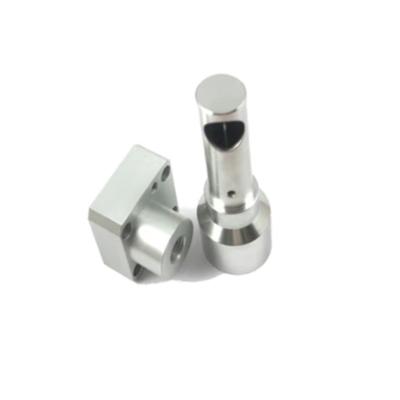 China Professionele CNC-draaimachines voor het bewerken van delen van staal en aluminium Te koop