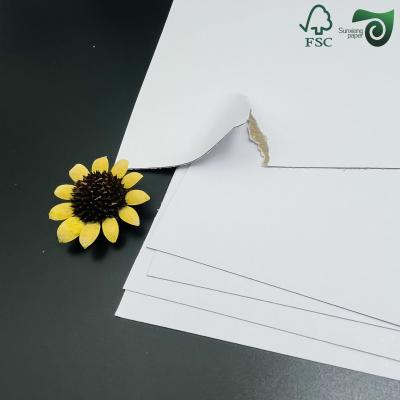 China 1mm 820g White Cardboard FSC With Grey Middle Layer 2 Layer Laminated Carton Board 31