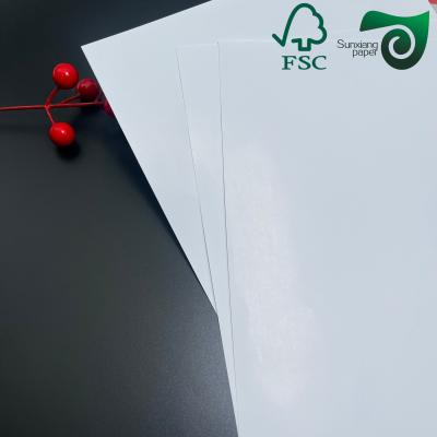 China Virgin Pulp High Brighteness 300gsm Double Sided Glossy Paper For Printing Glossy Art Paper for sale