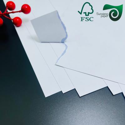 중국 파란색 코어 종이 반짝이는 이중 면 코팅 판지 플레이 카드 포장 판매용