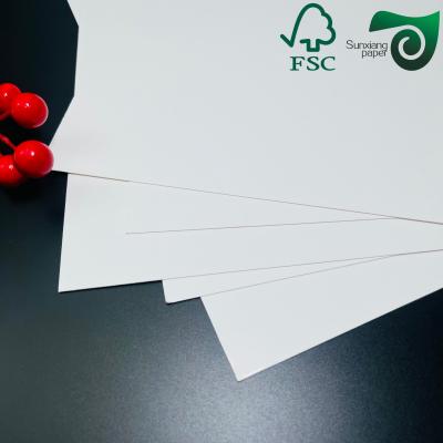 Китай FSC 350 г Высокообъемный складной картон для разделочной доски FBB SBS Ivory Card Sheets Упакованный продается