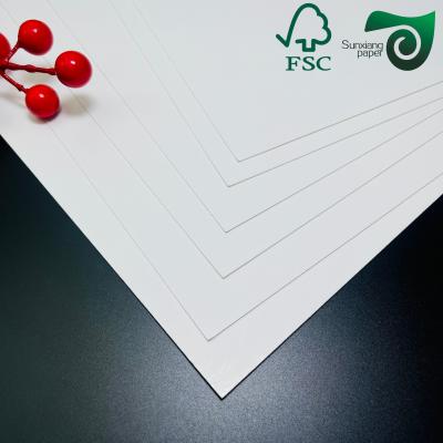 중국 고 광택 한쪽 코팅 아트 종이 70gsm 라벨 적용을 위해 광택 판매용