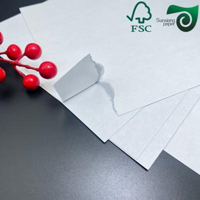 Китай FSC 310gsm 320g Черная сердцевина Бумага для покера Гладкая текстура Высокая яркость Непрозрачность продается