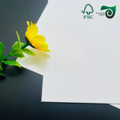 China FSC 235gsm Food Grade White Wrapping Paper Board  For Deep Fried Food Packaging for sale
