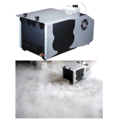 China 5.5L Oil Capacity Ground Fog Machine / 1200w Fog Machine DMX 512 And Remote Control for sale