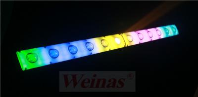 中国 12 *パブ/コンサートの高い明るさのための3W 3 in1クリー族のLED段階効果の薄い色棒 販売のため