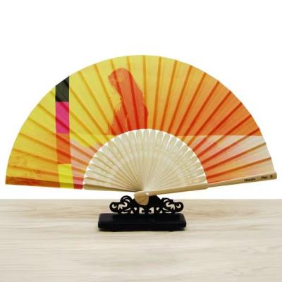 China Personalized Print Engrave Wedding Favor Silk Hand Fan Customized for sale