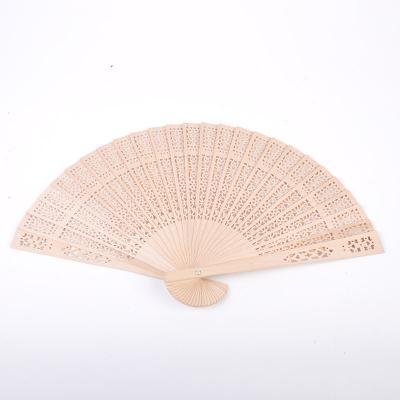 China Bamboe gegraveerde logo hand Fan cadeautsaag Bruiloftsfeest gunsten bruiloft terugkeer promotie cadeau bamboe hand Fan for sale