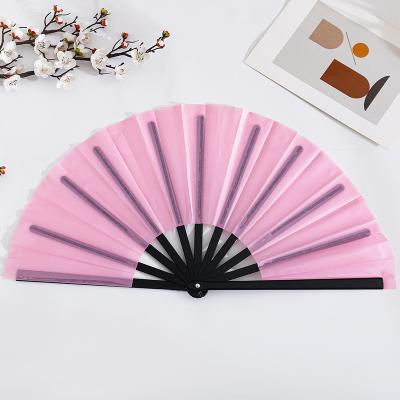 China Factory Price 13-Inch Carved Jamaica Flag Folding Bamboo Fan for Carnival for sale