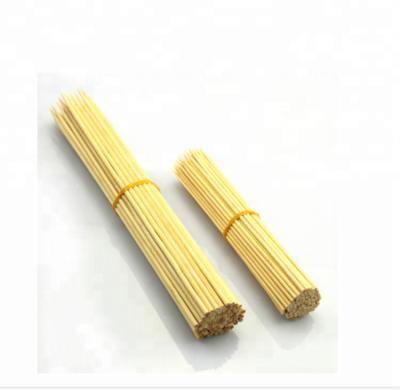 Cina Spigoli di bambù versatili di 6,0 mm di diametro 18 cm di lunghezza Ideale per antipasti e dolci in vendita