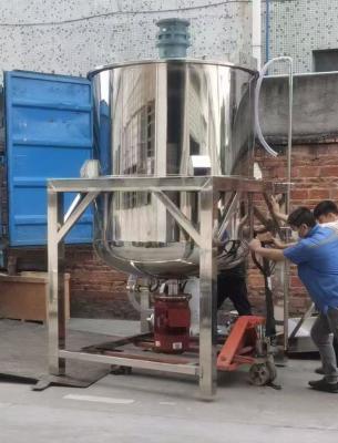 China Electrical Heating Top Homogenizer Mixing Tank 2000L For Cosmetics Industry for sale