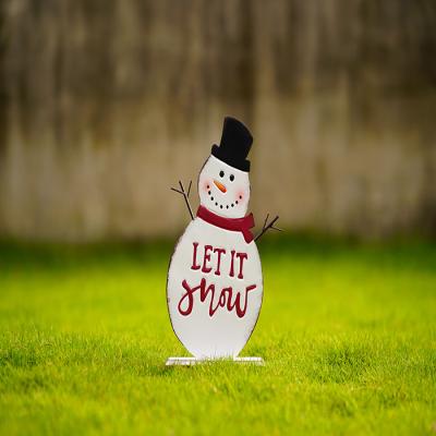 Cina Il pupazzo di neve all'aperto del metallo fatto a mano orna i pali per la decorazione di Natale in vendita