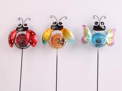 Cina Piccoli ornamenti da giardino con insetti solari Decorazione da giardino a energia solare con luce a LED in vendita