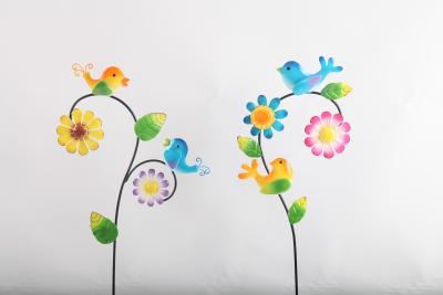 Cina Decorazioni per giardini esterni in metallo artigianali inserti di fiori durevoli personalizzabili in vendita