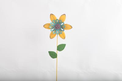 Cina Decorazioni per giardini in metallo a base di fiori altamente resistenti alle intemperie in vendita