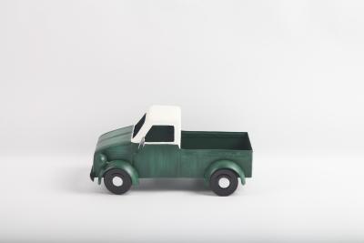 Cina Vintage Green Truck Decorazioni da giardino in metallo di ferro all'aperto in vendita