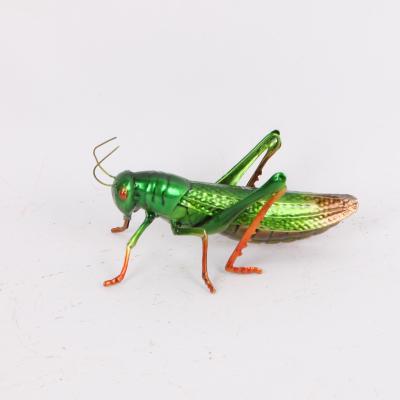 Cina Piccole decorazioni per il prato di insetti di ferro vivo Decorazioni per giardini di metallo in vendita