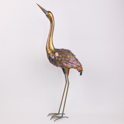 Cina Decorazione di gru in ferro metallico Ornamento per giardini animali per giardini medi in vendita