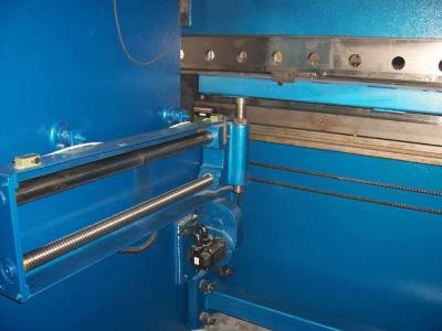 China 320 Ton Cnc Hydraulic Press Brake Bending Machine / Sheet Metal Bending Machine for sale