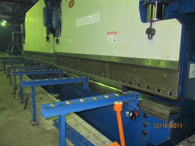 China Two Press CNC Press Brake Bending Together With Throat 720mm , Tandem Press Brake for sale