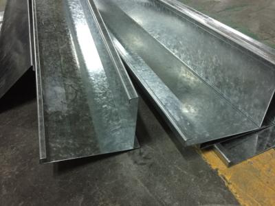 Cina 4+1 macchina piegatubi del pannello d'acciaio della porta del freno della stampa di CNC di tonnellata 3200mm di asse 200 in vendita