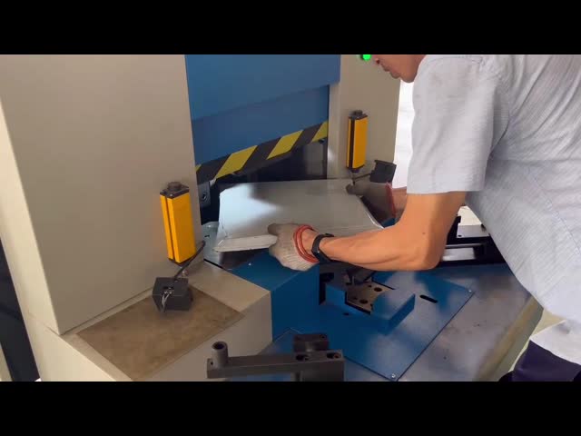 De dekkingshoek die van de roestvrij staaldoos Machine voor de klant van Polen maken