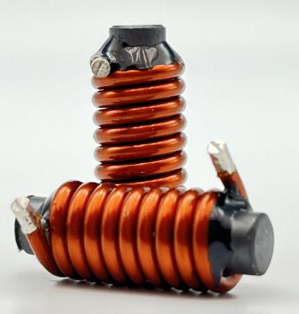 Induttore di ferita di filo 15A 1,7mOhm Radial Through Hole Rod Core Choke 744710215