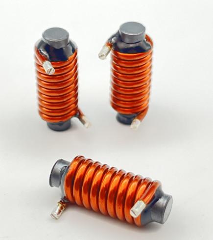 Induttore di ferita di filo 15A 1,7mOhm Radial Through Hole Rod Core Choke 744710215